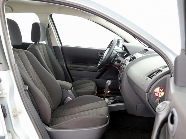 Pelēks Renault Megane 2003 Tallina, ar dzinēja tilpumu 1.60 L un nobraukumu 173 tūkst. km par 1099 €, foto 6 vietnē AUTOMOTO.COM.LV