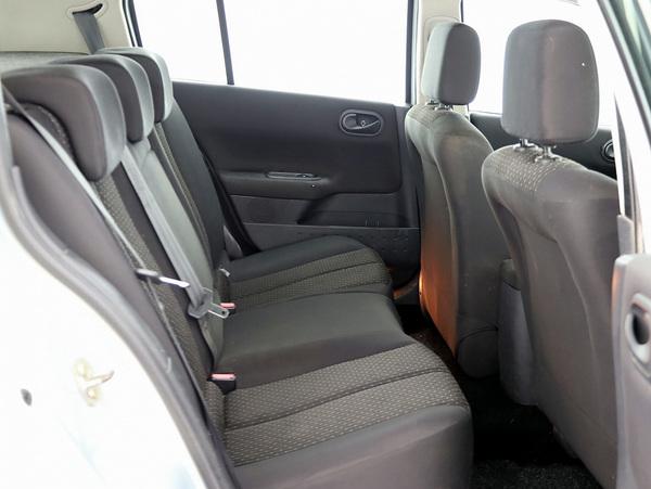 Pelēks Renault Megane 2003 Tallina, ar dzinēja tilpumu 1.60 L un nobraukumu 173 tūkst. km par 1099 €, foto 7 vietnē AUTOMOTO.COM.LV