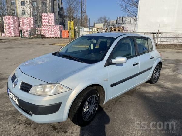 Серый Рено Меган 2003 в Рига, объемом двигателя 1.50 л и пробегом 308 тыс. км за 1300 €, фото 1 на AUTOMOTO.COM.LV