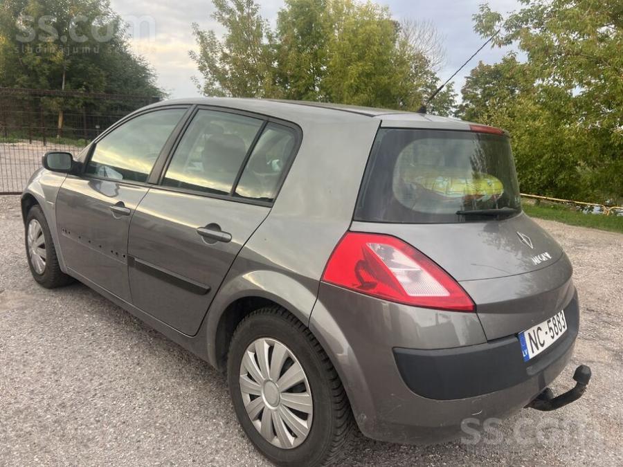 Pelēks Renault Megane 2003 Jelgava, ar dzinēja tilpumu 1.40 L un nobraukumu 138 tūkst. km par 1150 €, foto 6 vietnē AUTOMOTO.COM.LV