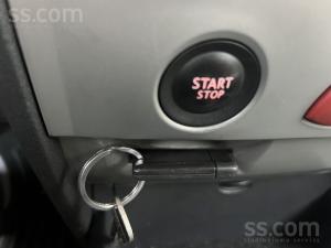 Pelēks Renault Megane 2003 Jelgava, ar dzinēja tilpumu 1.40 L un nobraukumu 138 tūkst. km par 1150 €, foto 11 vietnē AUTOMOTO.COM.LV