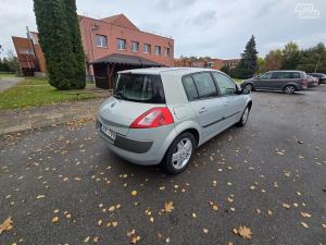 Pelēks Renault Megane 2003 Jurbarkas, ar dzinēja tilpumu 1.40 L un nobraukumu 220 tūkst. km par 870 €, foto 5 vietnē AUTOMOTO.COM.LV