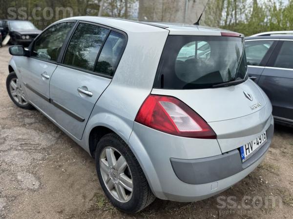 Grey Renault Megane 2004 in Kuldiga, with an engine capacity of 1.50 L and mileage of 274 thousand km for 550 €, photo 4 on AUTOMOTO.COM.LV