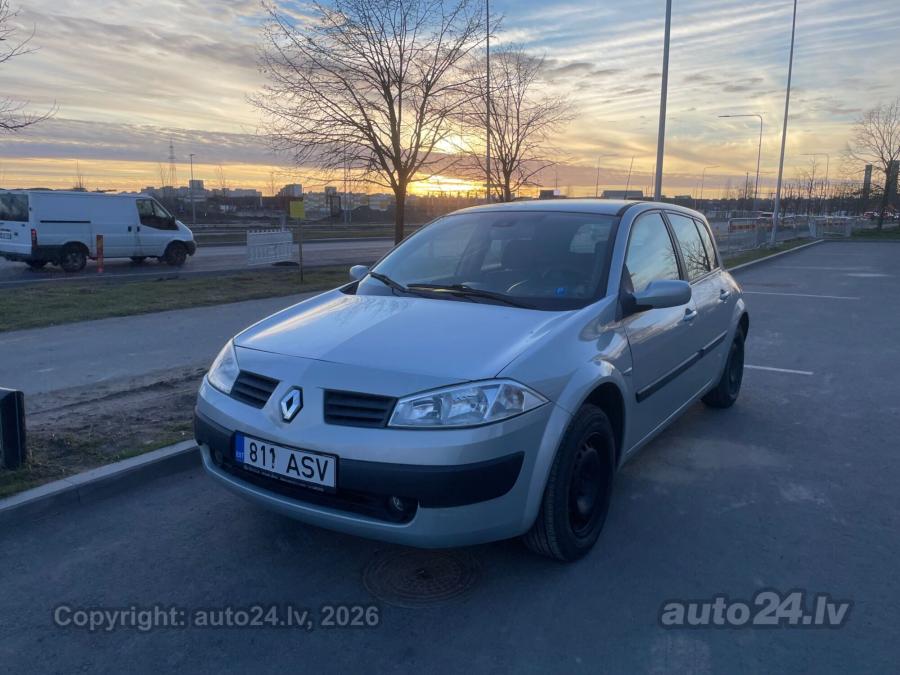 Grey Renault Megane 2004 in Tallinn, with an engine capacity of 1.60 L and mileage of 227 thousand km for 999 €, photo 1 on AUTOMOTO.COM.LV