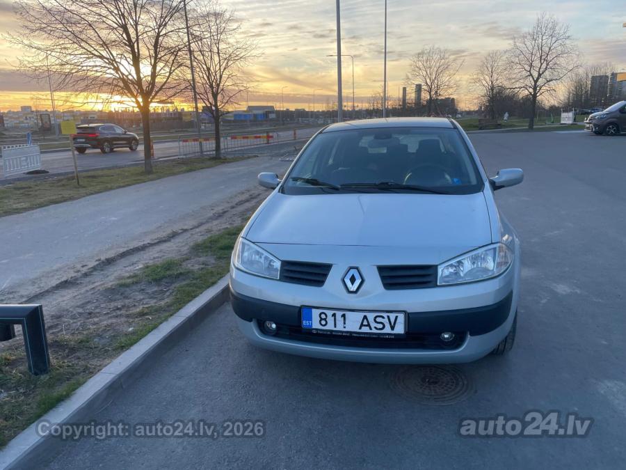 Grey Renault Megane 2004 in Tallinn, with an engine capacity of 1.60 L and mileage of 227 thousand km for 999 €, photo 4 on AUTOMOTO.COM.LV