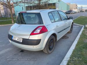 Grey Renault Megane 2004 in Tallinn, with an engine capacity of 1.60 L and mileage of 227 thousand km for 999 €, photo 6 on AUTOMOTO.COM.LV