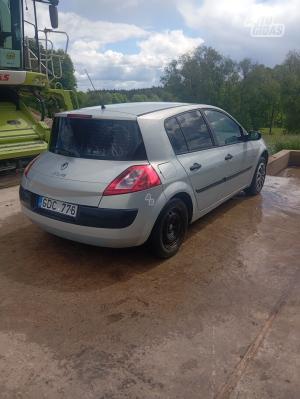 Grey Renault Megane 2004 in Alytus, with an engine capacity of 1.40 L and mileage of 5000 thousand km for 800 €, photo 4 on AUTOMOTO.COM.LV
