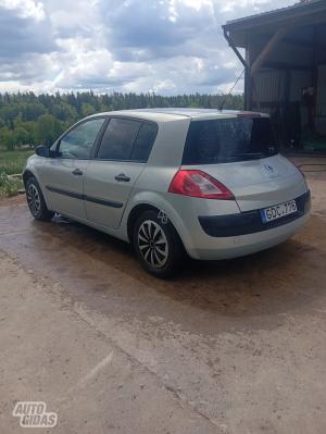 Grey Renault Megane 2004 in Alytus, with an engine capacity of 1.40 L and mileage of 5000 thousand km for 800 €, photo 5 on AUTOMOTO.COM.LV