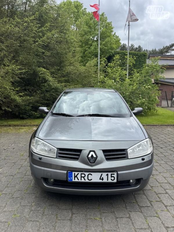 Grey Renault Megane 2004 in Vilnius, with an engine capacity of 1.60 L and mileage of 147 thousand km for 980 €, photo 2 on AUTOMOTO.COM.LV