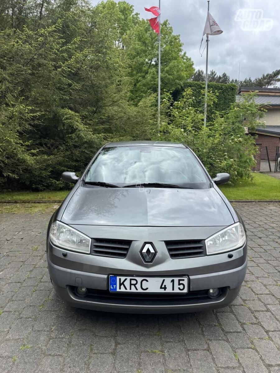 Pelēks Renault Megane 2004 Viļņa, ar dzinēja tilpumu 1.60 L un nobraukumu 147 tūkst. km par 980 €, foto 3 vietnē AUTOMOTO.COM.LV