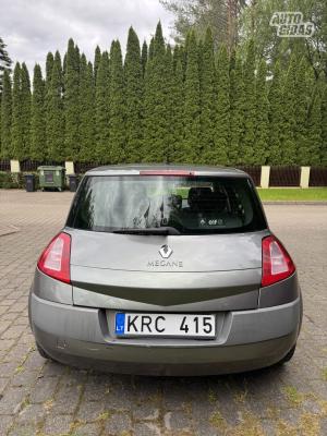 Pelēks Renault Megane 2004 Viļņa, ar dzinēja tilpumu 1.60 L un nobraukumu 147 tūkst. km par 980 €, foto 7 vietnē AUTOMOTO.COM.LV