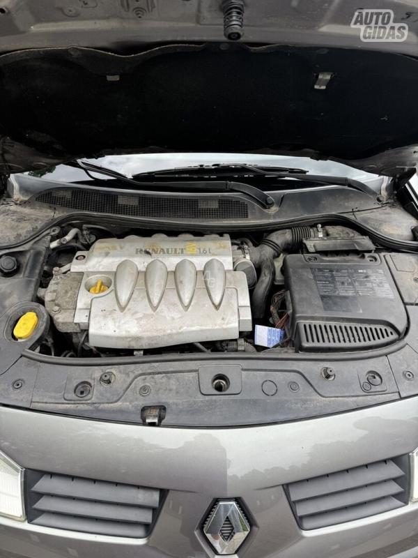 Grey Renault Megane 2004 in Vilnius, with an engine capacity of 1.60 L and mileage of 147 thousand km for 980 €, photo 9 on AUTOMOTO.COM.LV