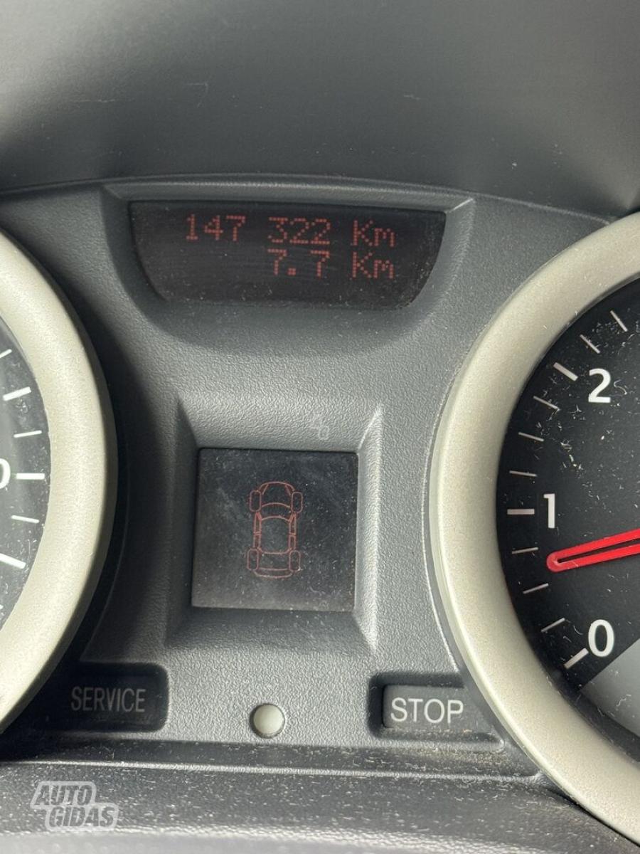 Pelēks Renault Megane 2004 Viļņa, ar dzinēja tilpumu 1.60 L un nobraukumu 147 tūkst. km par 980 €, foto 20 vietnē AUTOMOTO.COM.LV