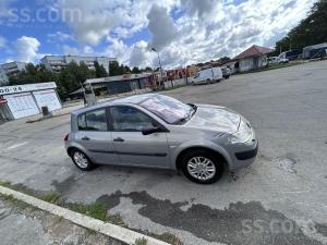 Grey Renault Megane 2004 in Riga, with an engine capacity of 1.40 L and mileage of 0 thousand km for 850 €, photo  on AUTOMOTO.COM.LV