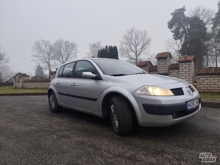 Grey Renault Megane 2005 in Sirvintos, with an engine capacity of 1.40 L and mileage of 250 thousand km for 600 €, photo 2 on AUTOMOTO.COM.LV