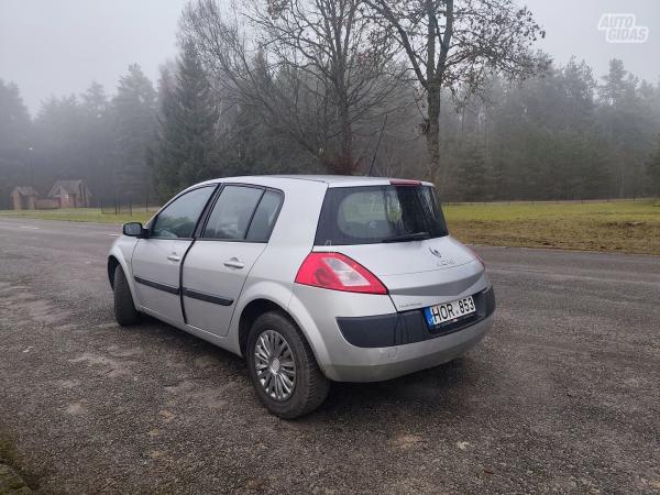 Grey Renault Megane 2005 in Sirvintos, with an engine capacity of 1.40 L and mileage of 250 thousand km for 600 €, photo 4 on AUTOMOTO.COM.LV
