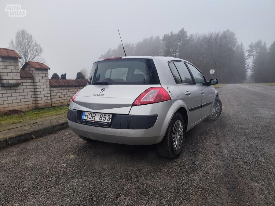 Grey Renault Megane 2005 in Sirvintos, with an engine capacity of 1.40 L and mileage of 250 thousand km for 600 €, photo 5 on AUTOMOTO.COM.LV