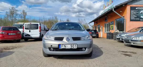 Pelēks Renault Megane 2005 Valmiera, ar dzinēja tilpumu 1.60 L un nobraukumu 148 tūkst. km par 1500 €, foto 7 vietnē AUTOMOTO.COM.LV