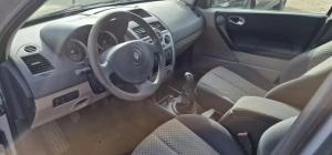 Pelēks Renault Megane 2005 Valmiera, ar dzinēja tilpumu 1.60 L un nobraukumu 148 tūkst. km par 1500 €, foto 10 vietnē AUTOMOTO.COM.LV