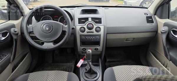 Grey Renault Megane 2005 in Valmiera, with an engine capacity of 1.60 L and mileage of 151 thousand km for 1700 €, photo 7 on AUTOMOTO.COM.LV