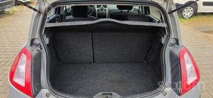 Pelēks Renault Megane 2005 Valmiera, ar dzinēja tilpumu 1.60 L un nobraukumu 151 tūkst. km par 1700 €, foto 13 vietnē AUTOMOTO.COM.LV