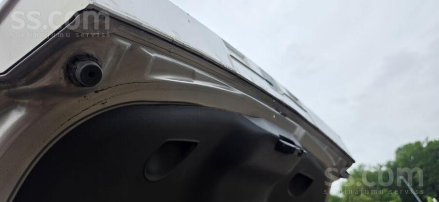 Pelēks Renault Megane 2005 Valmiera, ar dzinēja tilpumu 1.60 L un nobraukumu 151 tūkst. km par 1700 €, foto 14 vietnē AUTOMOTO.COM.LV