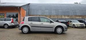 Grey Renault Megane 2005 in Valmiera, with an engine capacity of 1.60 L and mileage of 151 thousand km for 1700 €, photo 3 on AUTOMOTO.COM.LV