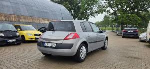 Grey Renault Megane 2005 in Valmiera, with an engine capacity of 1.60 L and mileage of 151 thousand km for 1700 €, photo 4 on AUTOMOTO.COM.LV