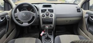 Grey Renault Megane 2005 in Valmiera, with an engine capacity of 1.60 L and mileage of 151 thousand km for 1700 €, photo 8 on AUTOMOTO.COM.LV