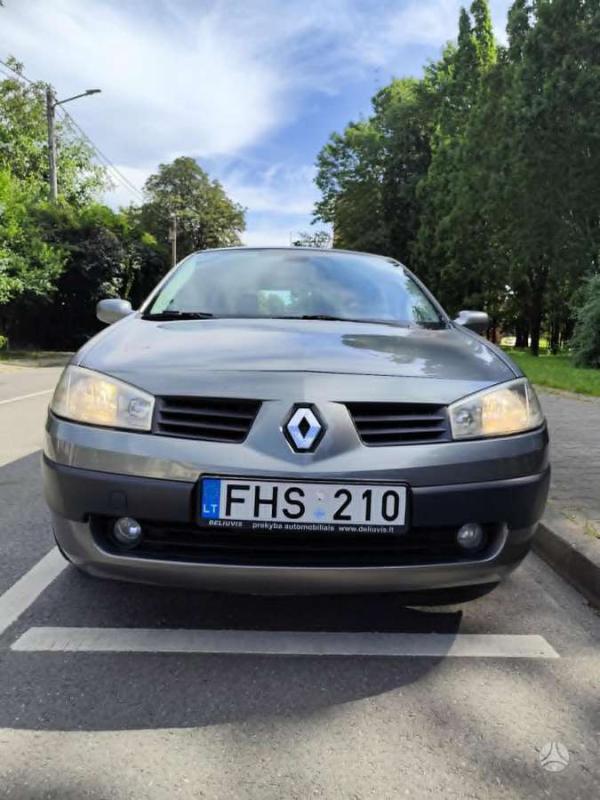 Pelēks Renault Megane 2005 Kauņa, ar dzinēja tilpumu 1.46 L un nobraukumu 279 tūkst. km par 900 €, foto 3 vietnē AUTOMOTO.COM.LV