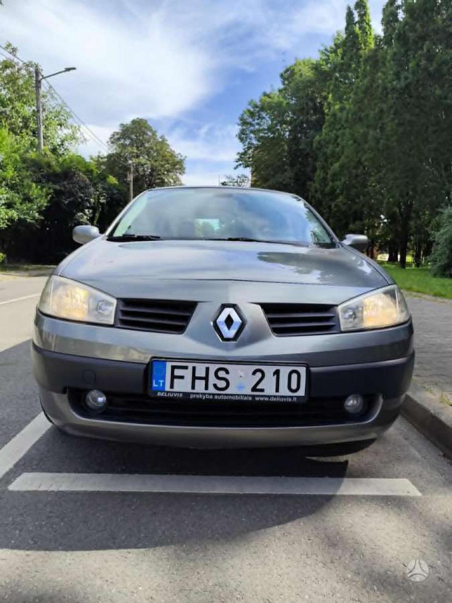 Grey Renault Megane 2005 in Kaunas, with an engine capacity of 1.46 L and mileage of 279 thousand km for 900 €, photo 4 on AUTOMOTO.COM.LV