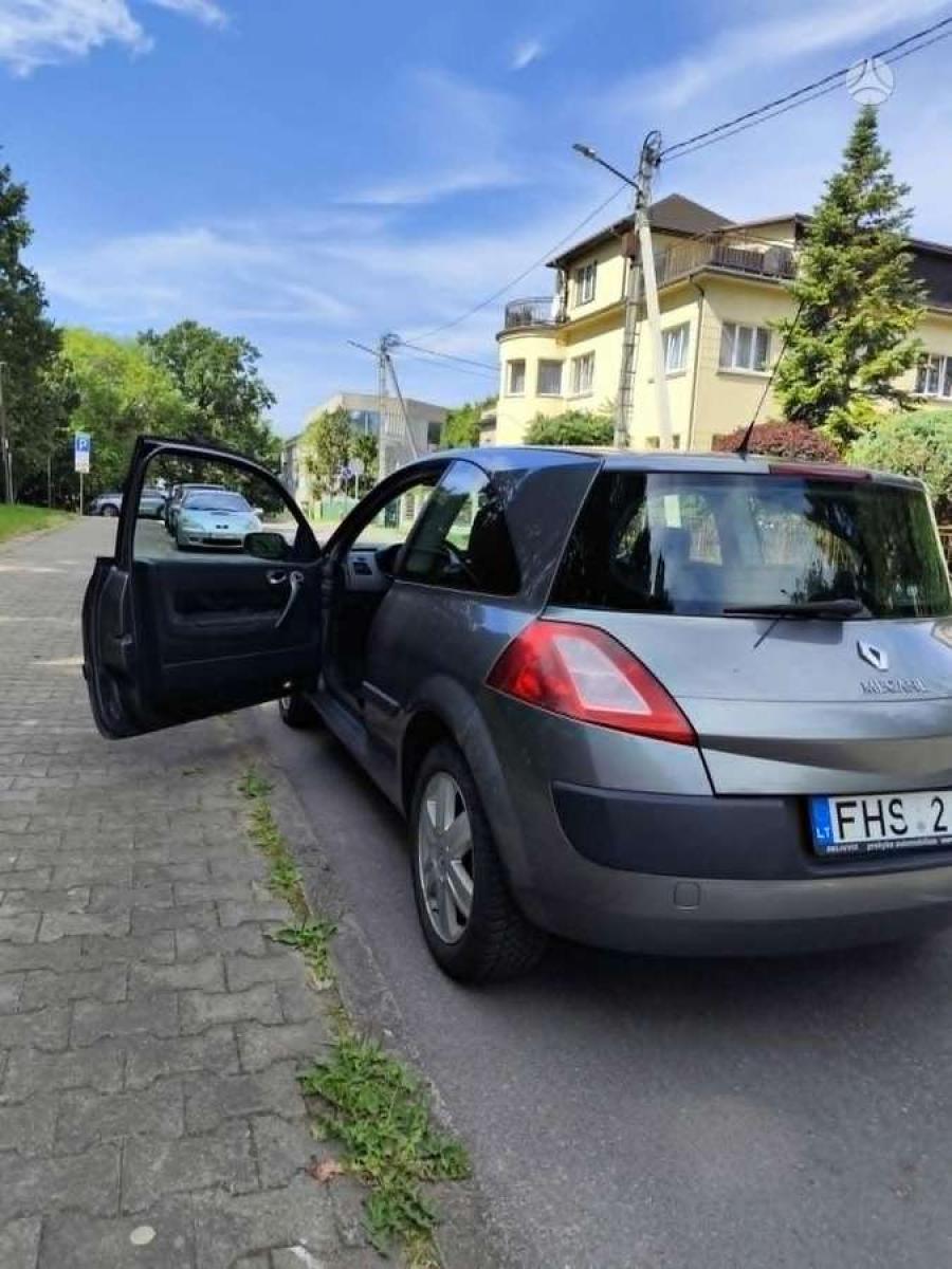 Grey Renault Megane 2005 in Kaunas, with an engine capacity of 1.46 L and mileage of 279 thousand km for 900 €, photo 7 on AUTOMOTO.COM.LV