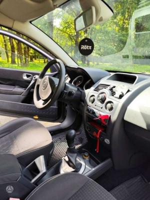 Grey Renault Megane 2005 in Kaunas, with an engine capacity of 1.46 L and mileage of 279 thousand km for 900 €, photo 11 on AUTOMOTO.COM.LV