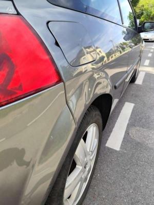 Grey Renault Megane 2005 in Kaunas, with an engine capacity of 1.46 L and mileage of 279 thousand km for 900 €, photo 17 on AUTOMOTO.COM.LV