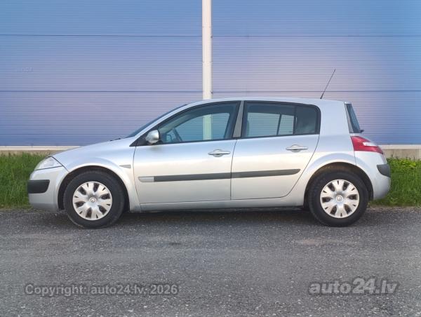 Pelēks Renault Megane 2006 Tartu, ar dzinēja tilpumu 1.40 L un nobraukumu 136 tūkst. km par 990 €, foto 3 vietnē AUTOMOTO.COM.LV