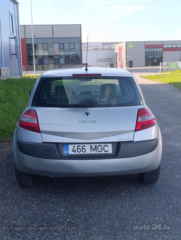 Pelēks Renault Megane 2006 Tartu, ar dzinēja tilpumu 1.40 L un nobraukumu 136 tūkst. km par 990 €, foto 8 vietnē AUTOMOTO.COM.LV