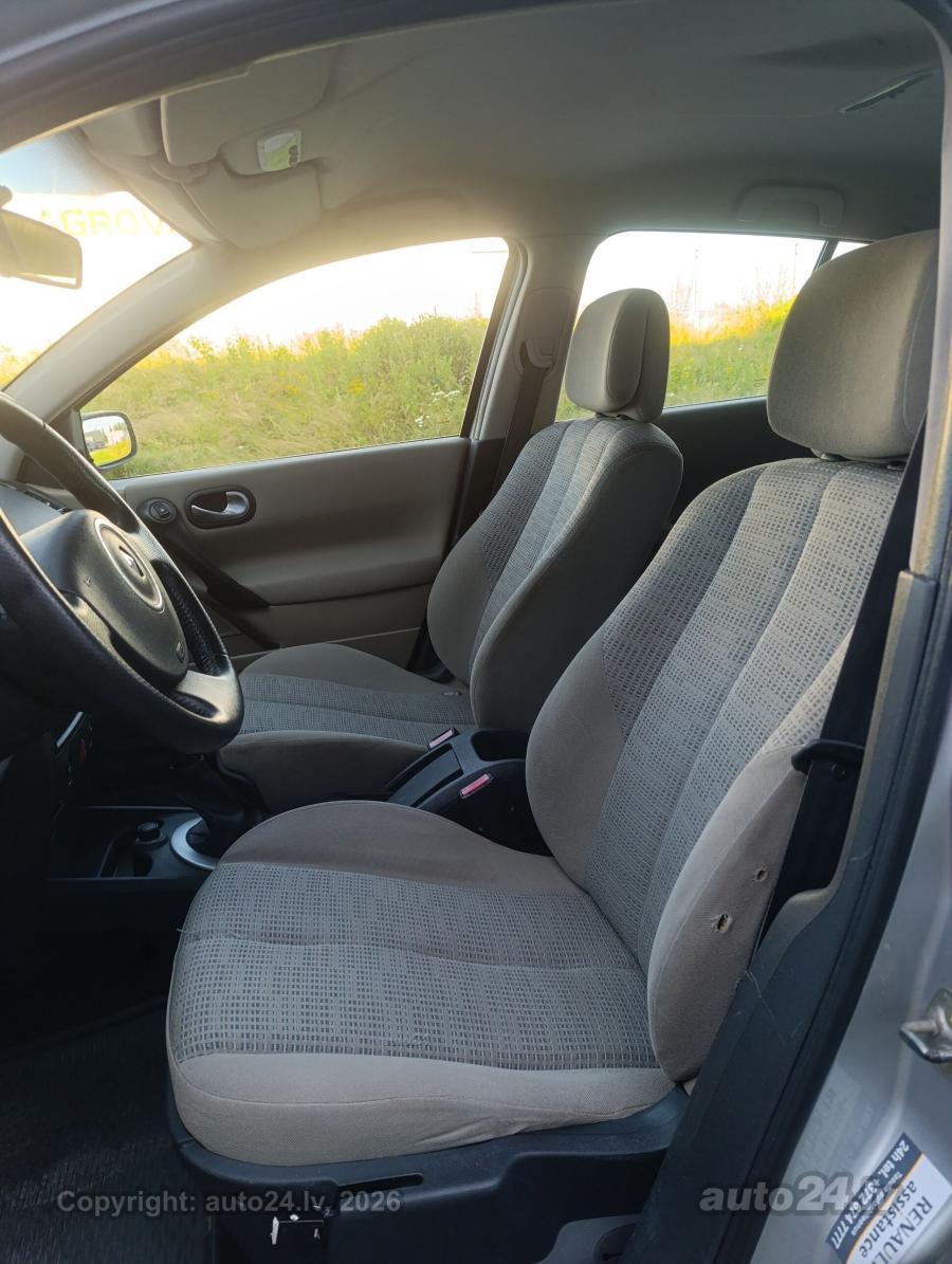 Pelēks Renault Megane 2006 Tartu, ar dzinēja tilpumu 1.40 L un nobraukumu 136 tūkst. km par 990 €, foto 10 vietnē AUTOMOTO.COM.LV