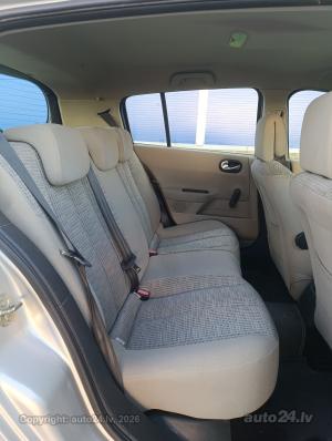 Pelēks Renault Megane 2006 Tartu, ar dzinēja tilpumu 1.40 L un nobraukumu 136 tūkst. km par 990 €, foto 13 vietnē AUTOMOTO.COM.LV