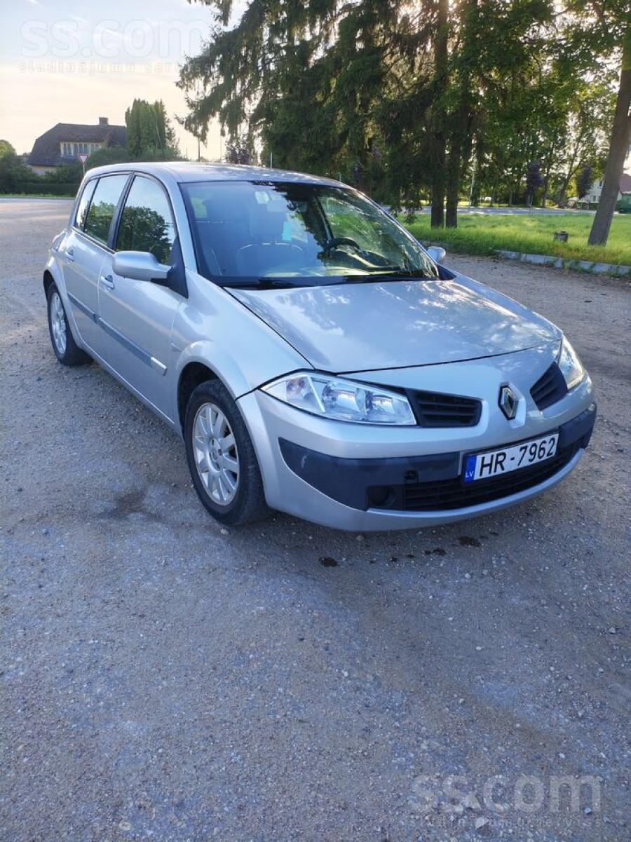 Grey Renault Megane 2006 in Saldus, with an engine capacity of 1.50 L and mileage of 293 thousand km for 400 €, photo 3 on AUTOMOTO.COM.LV