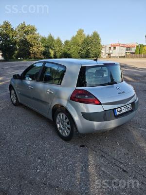 Grey Renault Megane 2006 in Saldus, with an engine capacity of 1.50 L and mileage of 293 thousand km for 400 €, photo 5 on AUTOMOTO.COM.LV