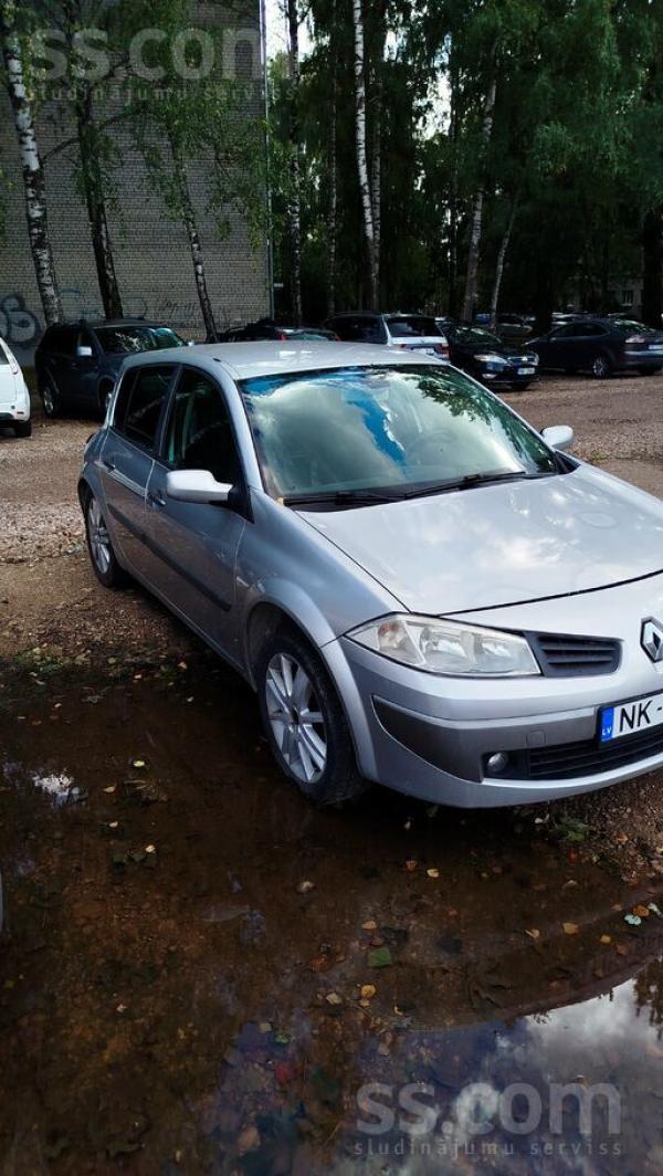 Серый Рено Меган 2008 в Рига, объемом двигателя 1.90 л и пробегом 355 тыс. км за 400 €, фото 3 на AUTOMOTO.COM.LV