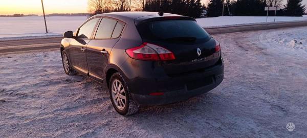Pelēks Renault Megane 2009 Kauņa, ar dzinēja tilpumu 1.60 L un nobraukumu 189 tūkst. km par 3000 €, foto 6 vietnē AUTOMOTO.COM.LV