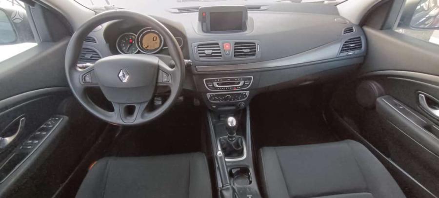 Pelēks Renault Megane 2009 Kauņa, ar dzinēja tilpumu 1.60 L un nobraukumu 189 tūkst. km par 3000 €, foto 7 vietnē AUTOMOTO.COM.LV