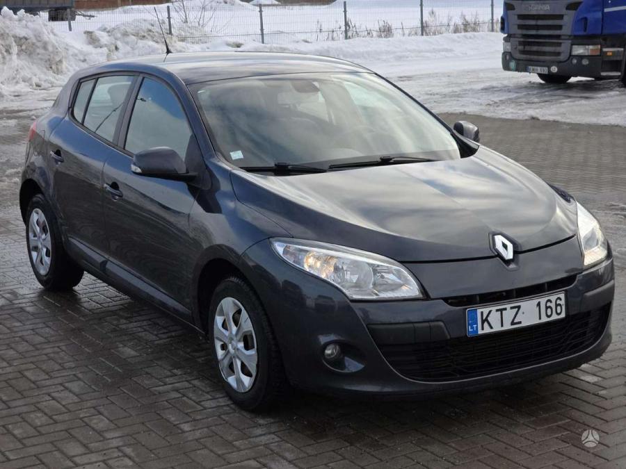 Pelēks Renault Megane 2009 Tauragė, ar dzinēja tilpumu 1.46 L un nobraukumu 258 tūkst. km par 2400 €, foto 2 vietnē AUTOMOTO.COM.LV
