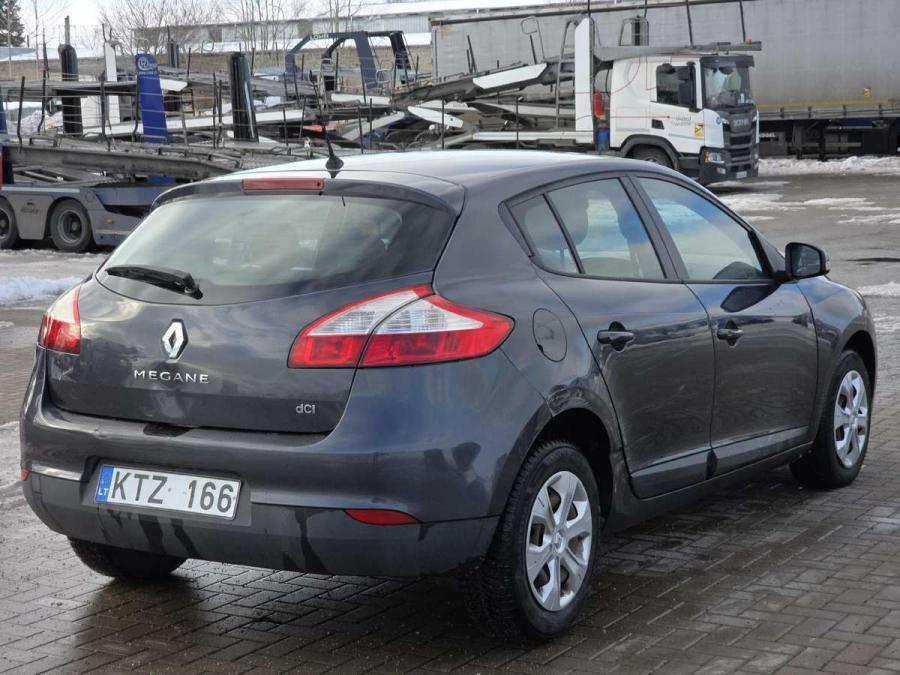 Pelēks Renault Megane 2009 Tauragė, ar dzinēja tilpumu 1.46 L un nobraukumu 258 tūkst. km par 2400 €, foto 11 vietnē AUTOMOTO.COM.LV