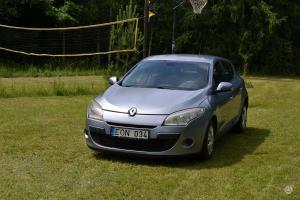 Серый Рено Меган 2009 в Вильнюс, объемом двигателя 1.60 л и пробегом 190 тыс. км за 1200 €, фото  на AUTOMOTO.COM.LV