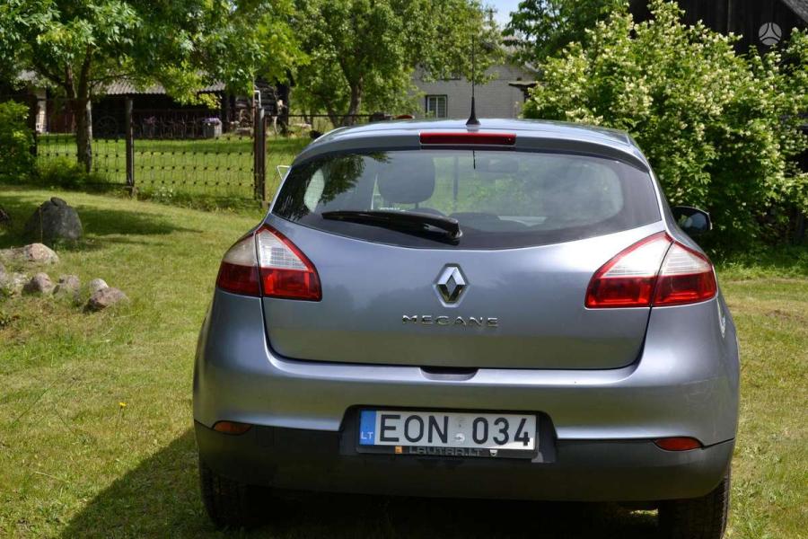 Grey Renault Megane 2009 in Vilnius, with an engine capacity of 1.60 L and mileage of 190 thousand km for 1200 €, photo 6 on AUTOMOTO.COM.LV