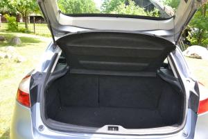 Grey Renault Megane 2009 in Vilnius, with an engine capacity of 1.60 L and mileage of 190 thousand km for 1200 €, photo 7 on AUTOMOTO.COM.LV