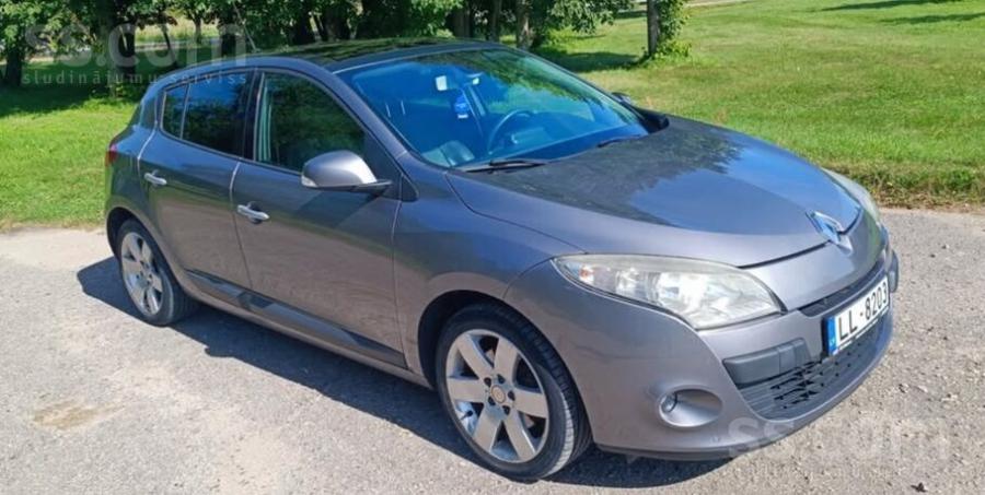 Grey Renault Megane 2009 in Liepaja, with an engine capacity of 2.00 L and mileage of 240 thousand km for 2050 €, photo 1 on AUTOMOTO.COM.LV