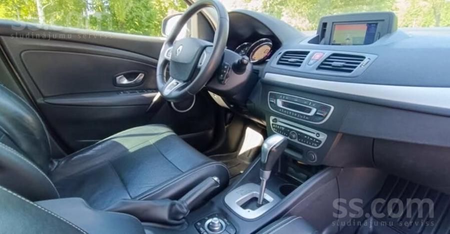Grey Renault Megane 2009 in Liepaja, with an engine capacity of 2.00 L and mileage of 240 thousand km for 2050 €, photo 9 on AUTOMOTO.COM.LV